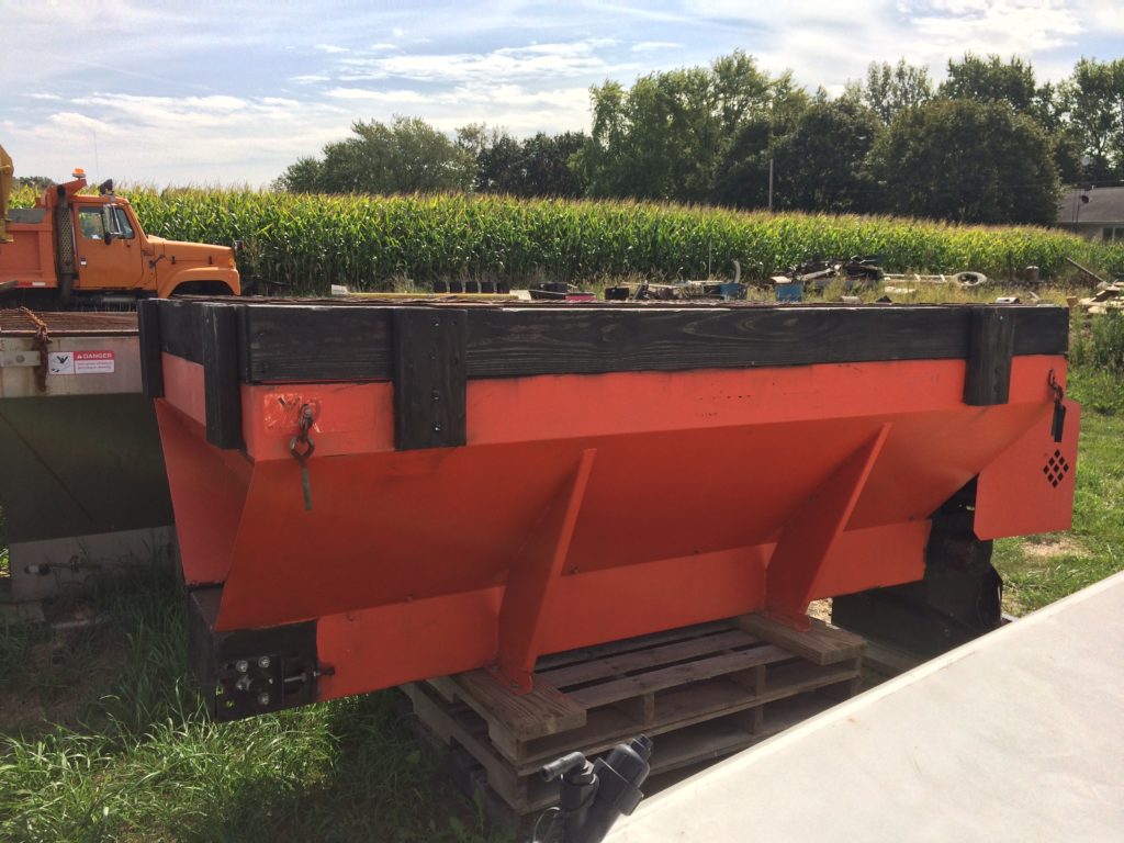 Swenson V- Box Spreader - Stock #0000017 - Clauss Specialties, Inc.